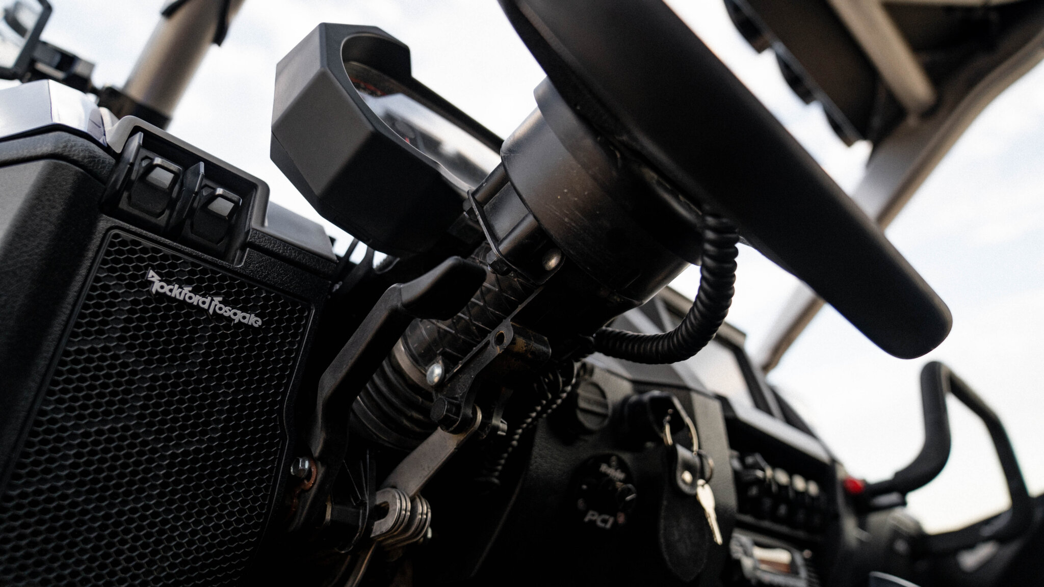 Polaris RZR Pro R SourceLT Mini6 Steering Wheel Kit - 4x4 sPod